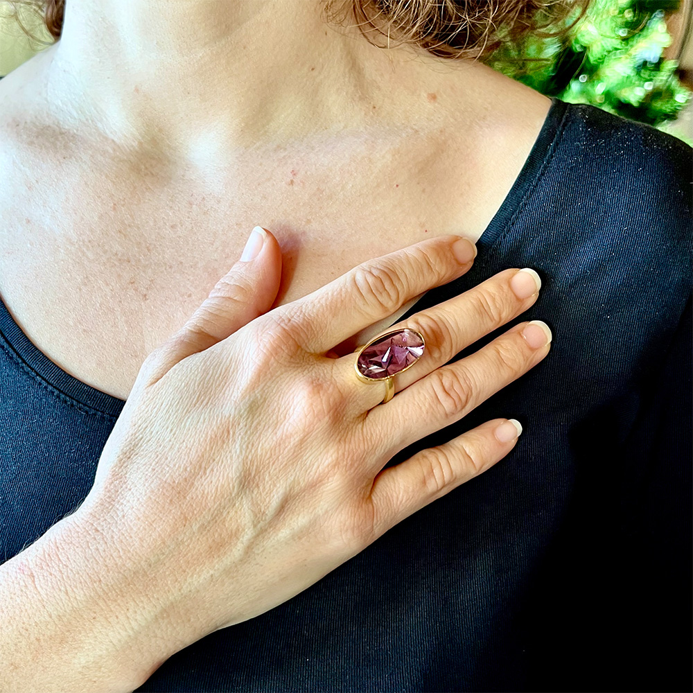 OVAL AMETHYST "zip-zip" RING - J. McVeigh Jewelry